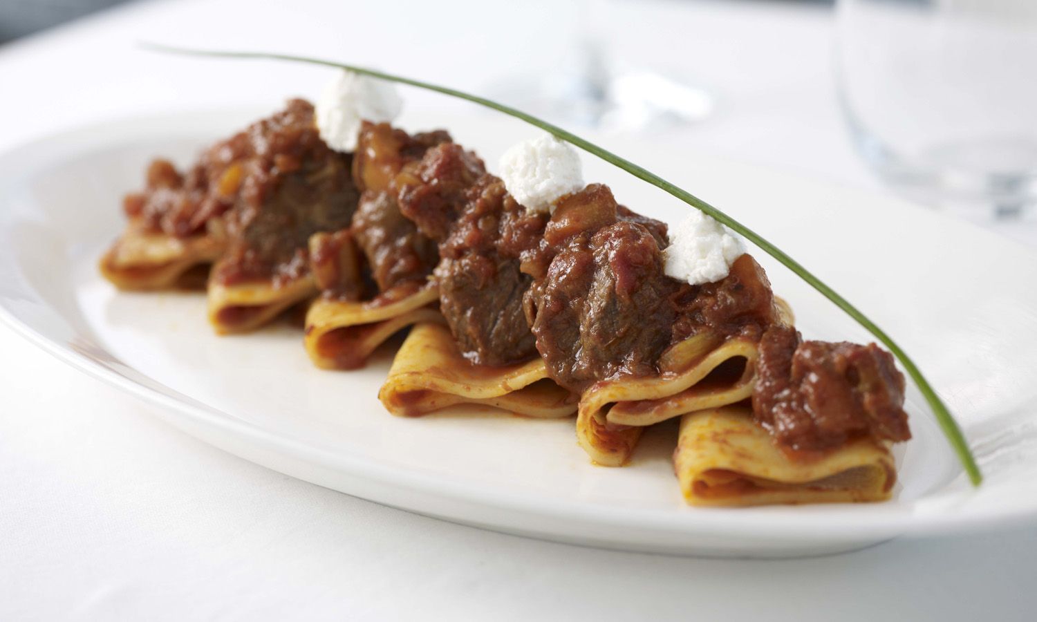 Sandro Falbo of The Fullerton Hotel Singapore to Guest Chef at Gradini ...
