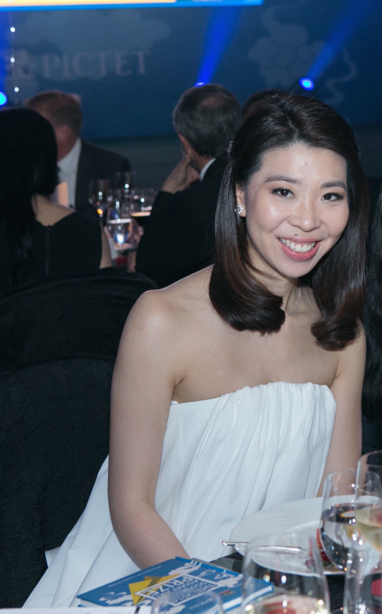 The 2016 Sovereign Art Foundation Gala Dinner | Tatler Asia