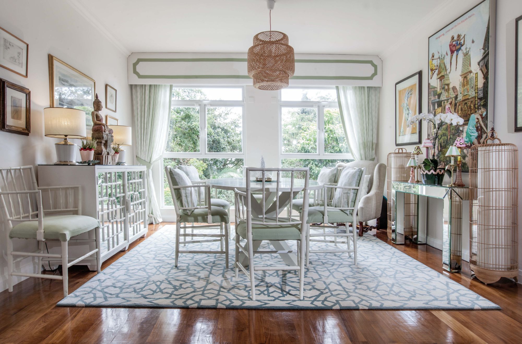 Inside Fashion Designer Alice Keswick's Striking Home On The Peak ...