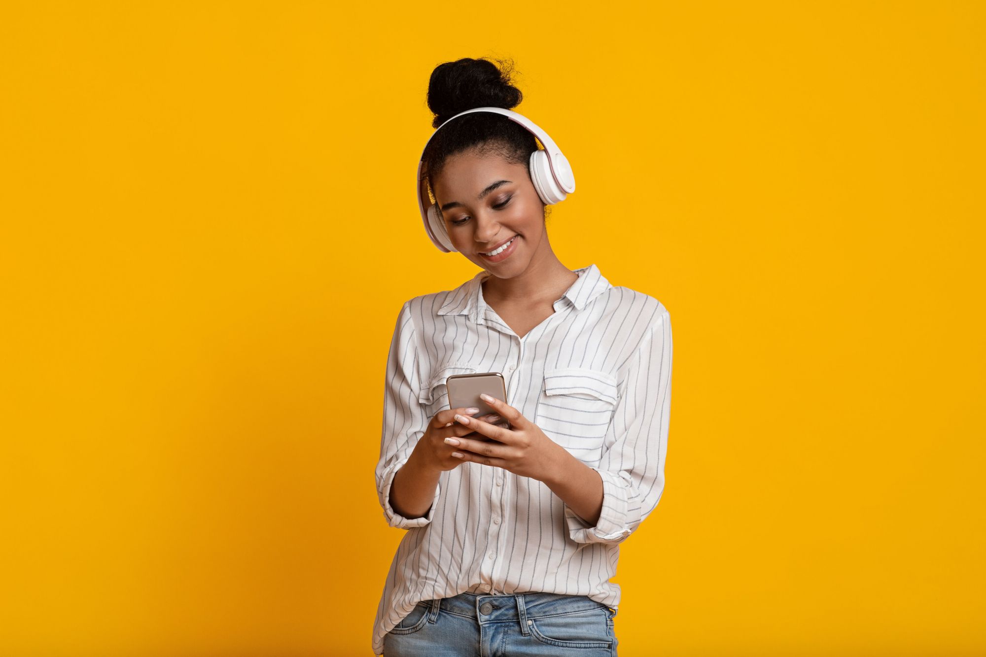 Here’s What You Need To Know About Facebook’s New App, Bars | Tatler Asia