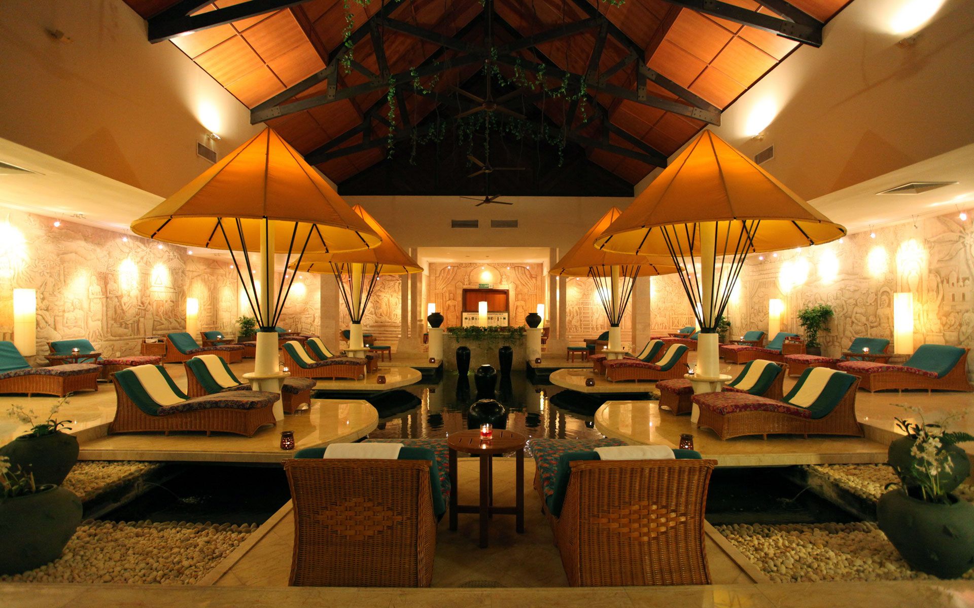 10 Luxurious Hotel Spas To Visit For A Pampering Year-End Retreat ...