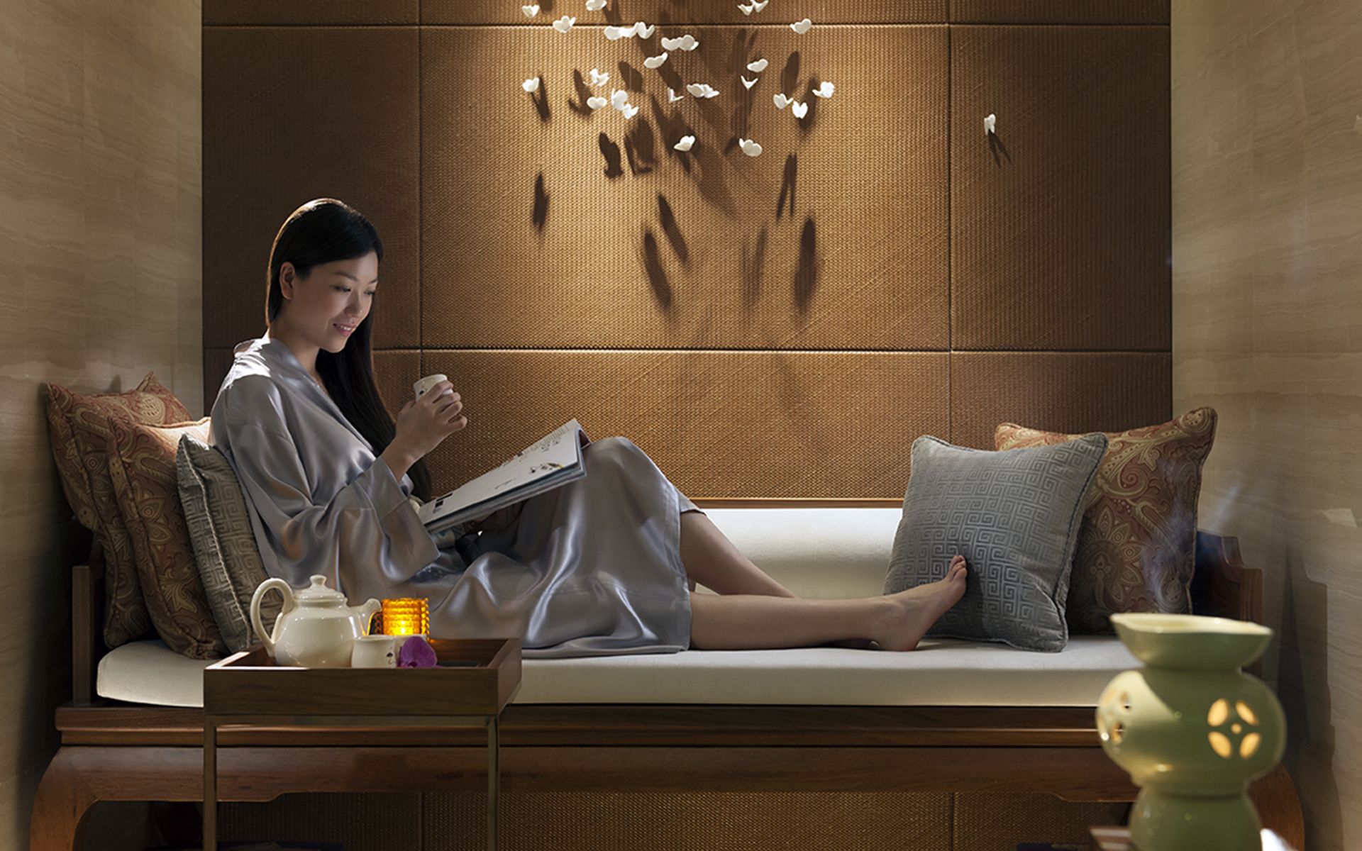 4 Reasons To Tune In To This Zen Version Of Silent Night At The Spa ...