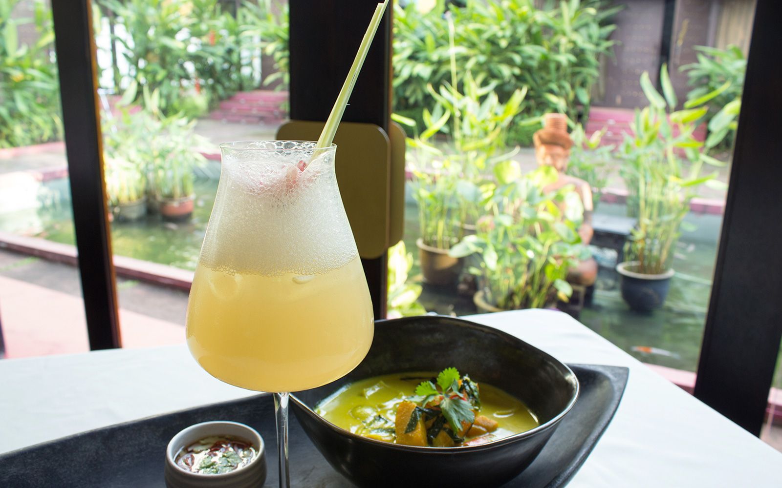 These Flowery Cocktails Are Very Thai (And That's A Great Thing ...