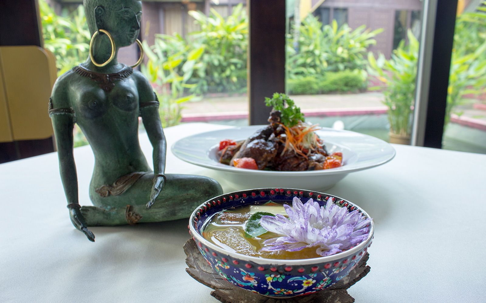 These Flowery Cocktails Are Very Thai (And That's A Great Thing ...