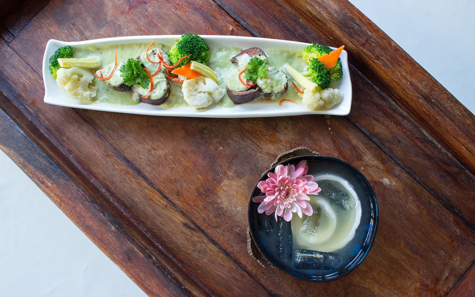 These Flowery Cocktails Are Very Thai (And That's A Great Thing ...