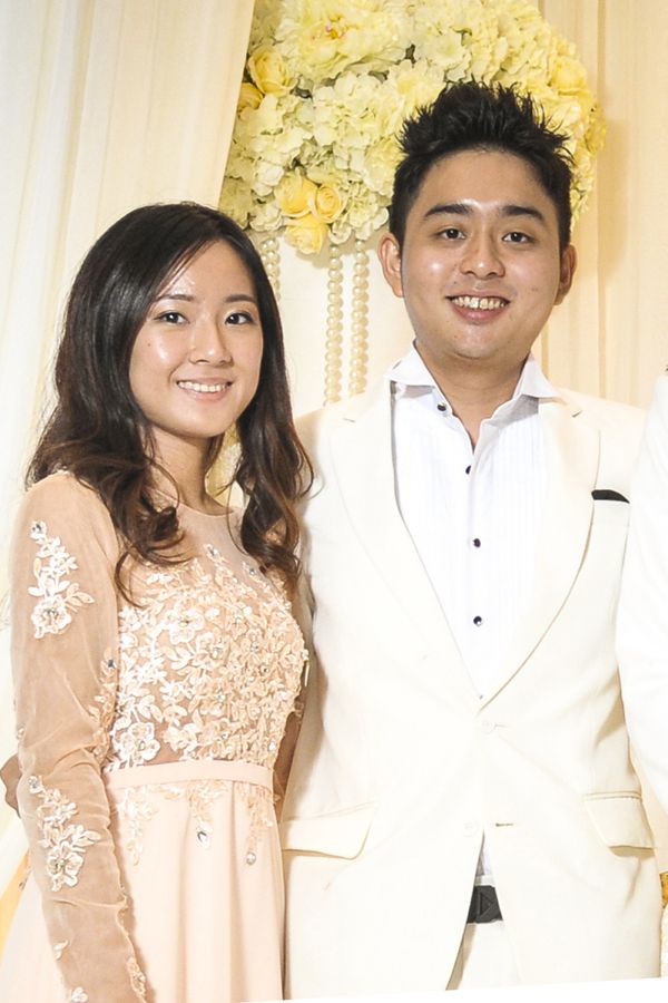 The wedding reception of Tengku Uzzaam Uzairi and Zara Jane Tan ...