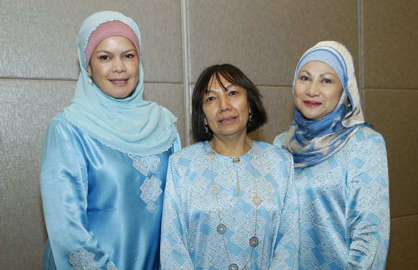 Cheque presentation for The Melium Group and Malaysia Tatler 25th ...