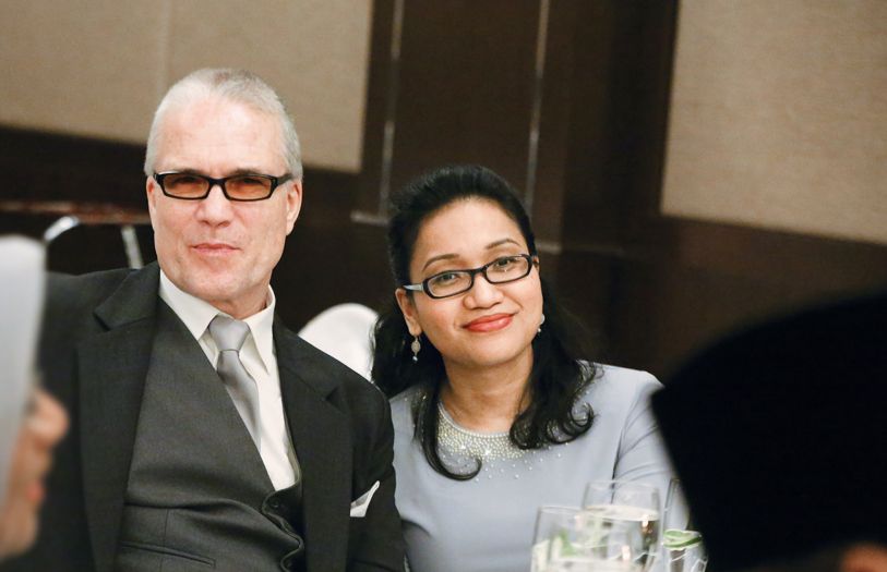 White fairytale wedding of Dr Radly Abdul Rani and Dr Nor Hanani Mohd ...