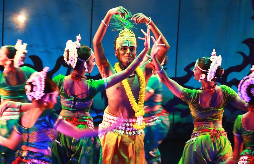 Datuk Ramli Ibrahim and the Sutra Foundation's Krishna (Odissi) Gala ...