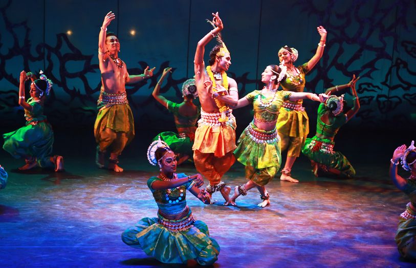 Datuk Ramli Ibrahim and the Sutra Foundation's Krishna (Odissi) Gala ...