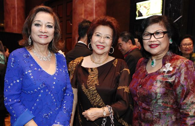 Hafez M Hashim and Liyana Taff toast to love and marriage | Tatler Asia