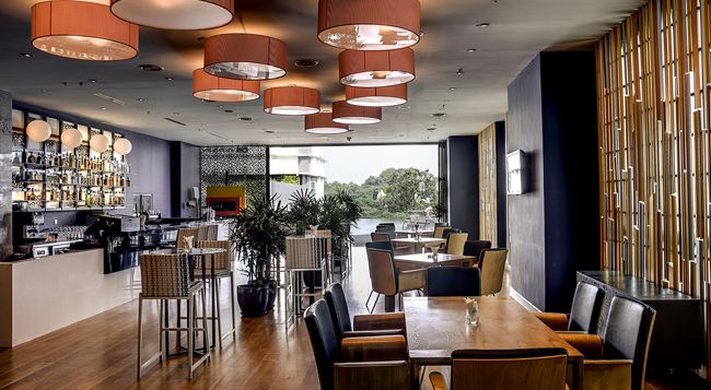 Celebrate Easter with a poolside buffet brunch only at Hugo's on 6 ...