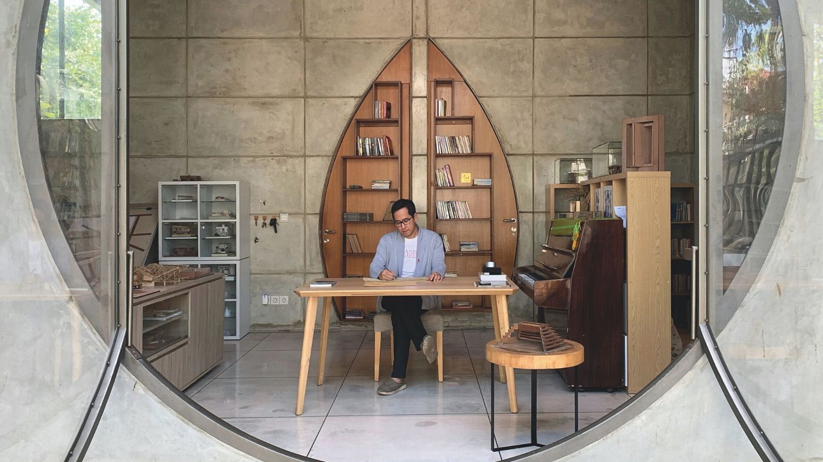 8 Creative Professionals In Asia And Their Imaginative Workspaces ...