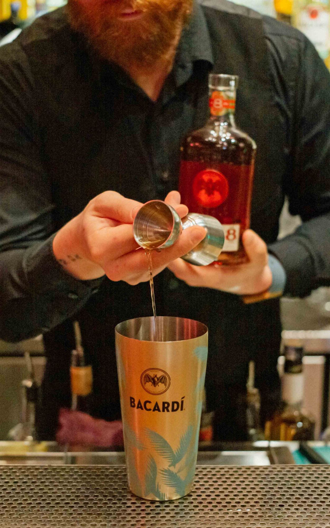 How To Make The Air Mail, A Cocktail Inspired By Postal Services ...