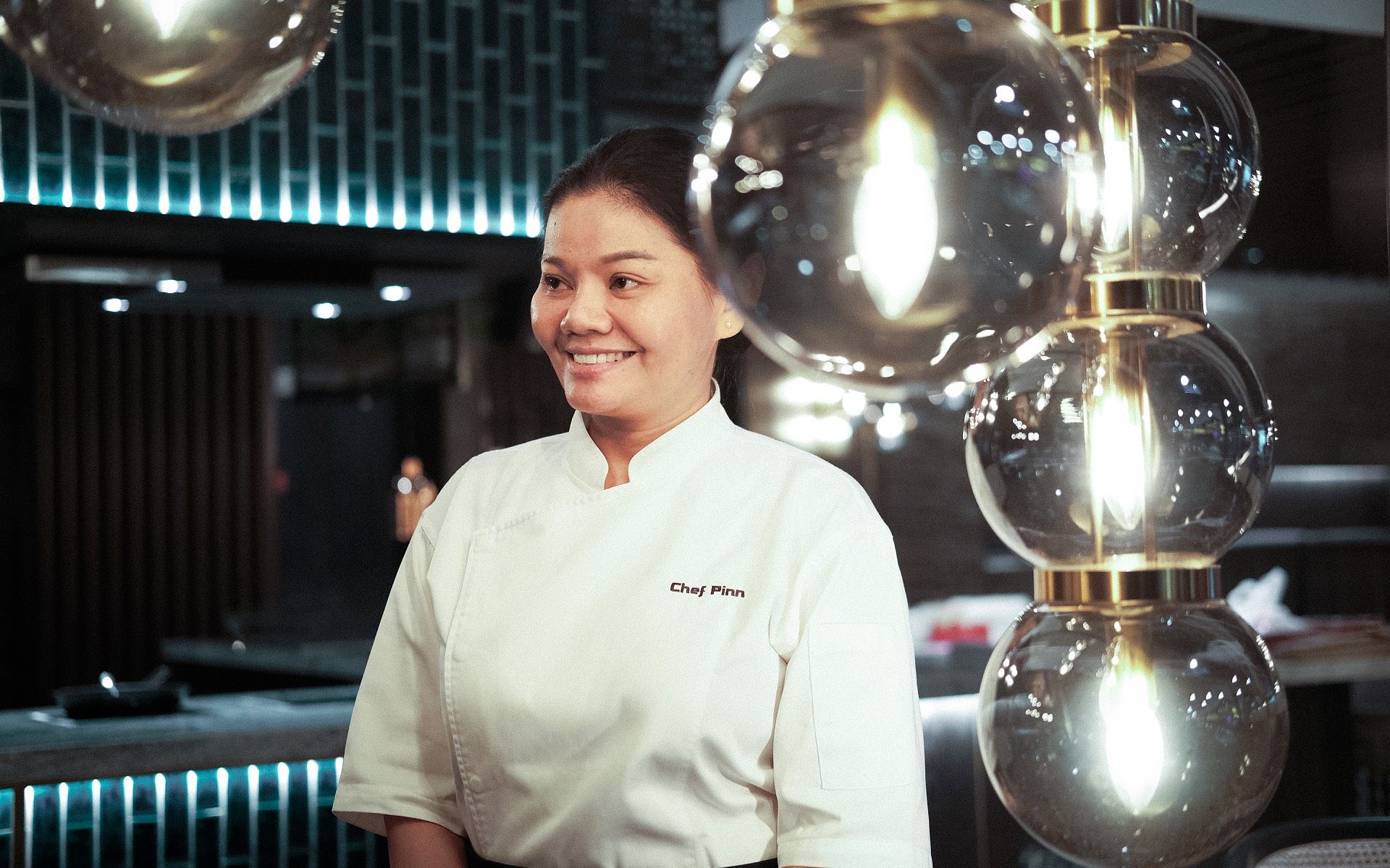Watch: Chef Rasikan, The Thai Masterchef At Shook! The Starhill Dining ...