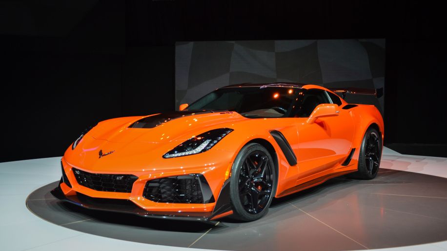 First-ever Corvette ZR1 and first Ford GT to be auctioned for charity ...