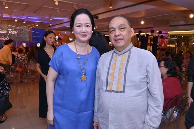 Redefining Filipiniana: Patis Tesoro's Holiday Collection Launch ...