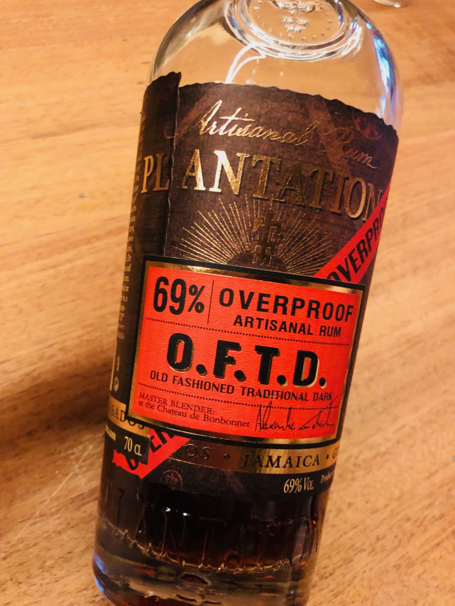 Rum’s The Word! Head to Newcomer Buccaneers Bar for an Intoxicating 101 ...