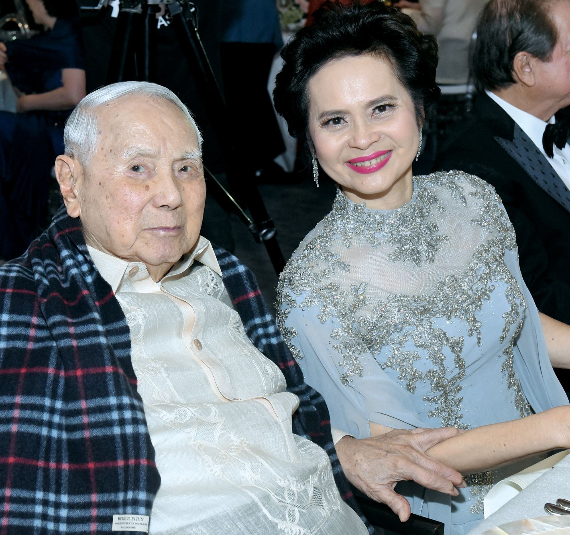 Opposites Attract: Catherine Huang and Dr David Endriga's Wedding ...