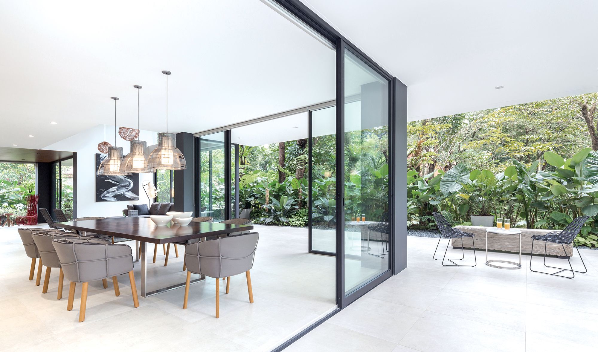 Home Tour: How Budji+Royal Architecture+Design Maximised This House's ...