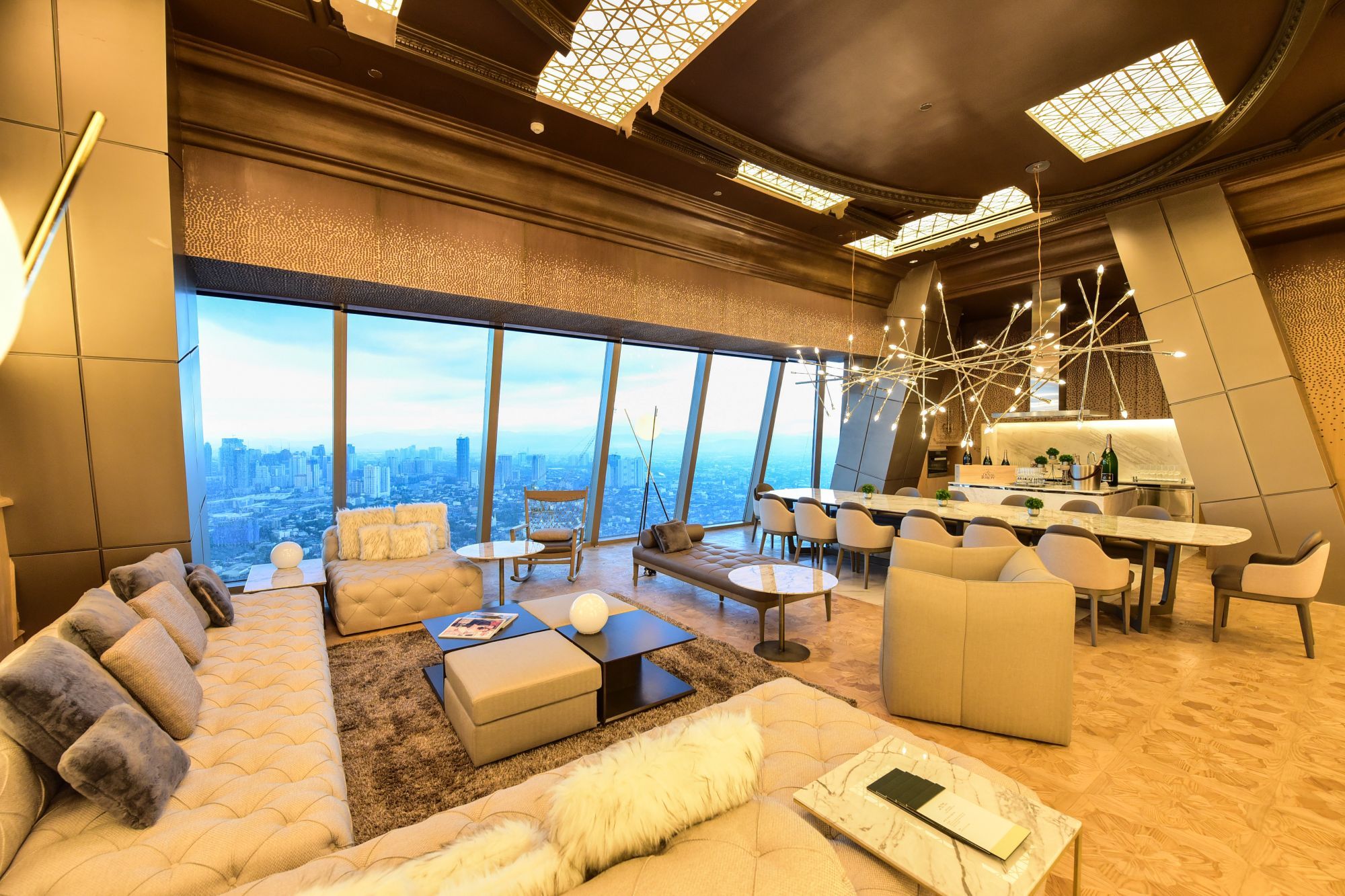 Elevate Your Drinking Experience At These 7 Must-Visit Rooftop Bars ...