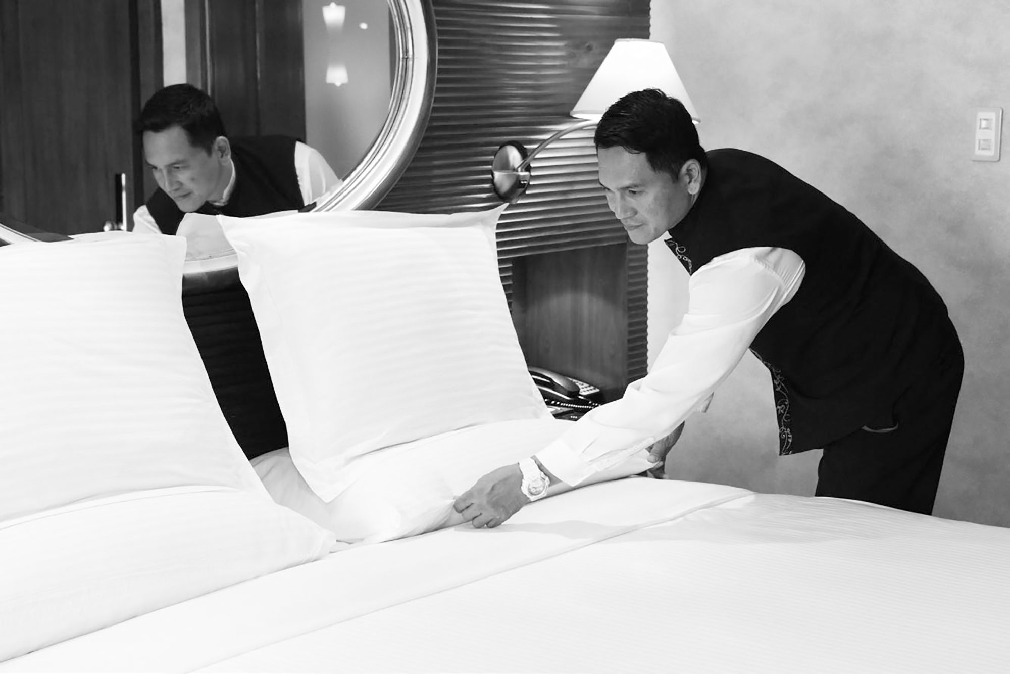 Mandarin Oriental Manila: A Look Back At One Of Makati’s True Icons ...