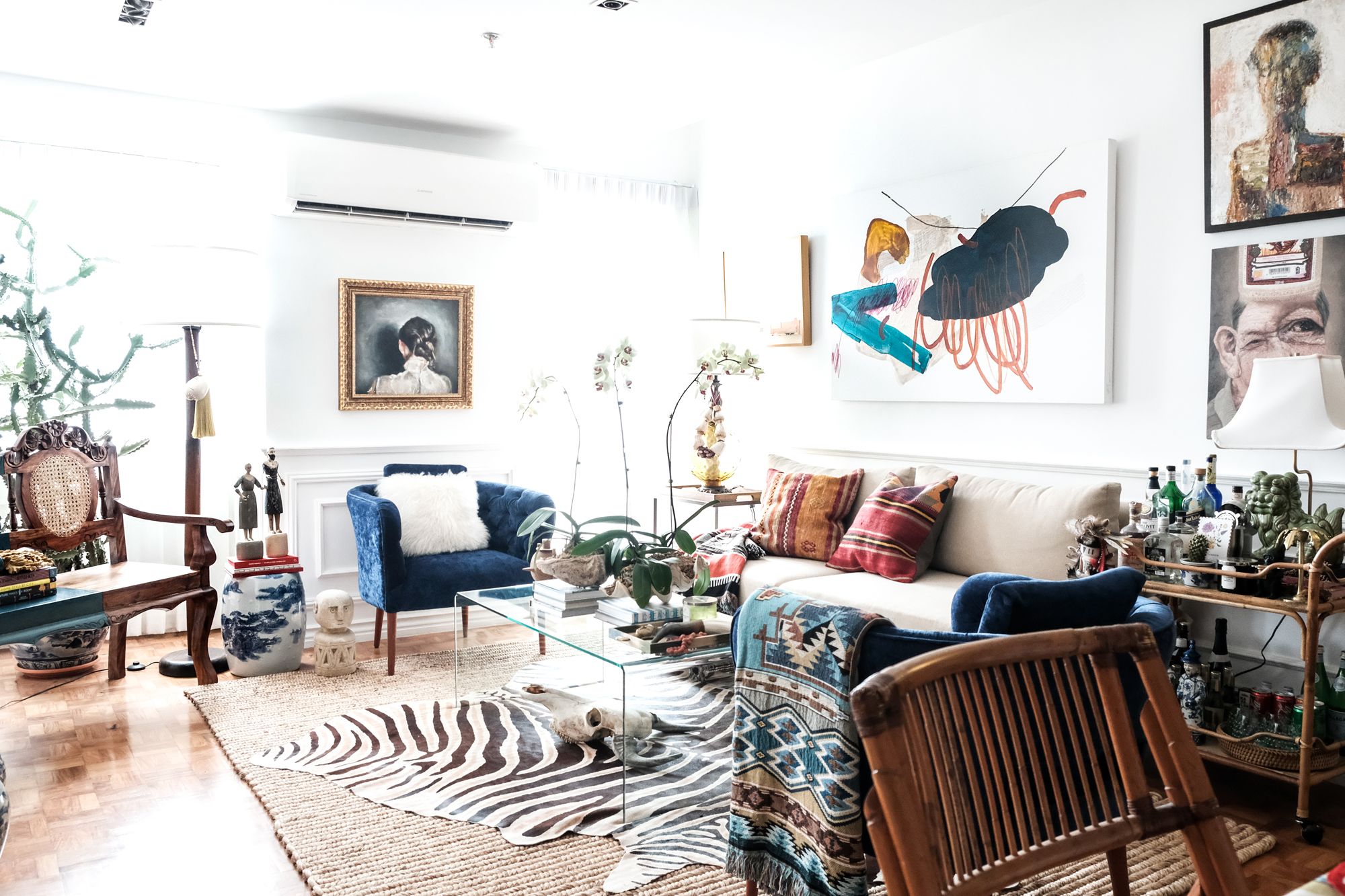 Home Tour: Stylist Michelle Hui Lao Goes Maximalist With Minimal Space ...