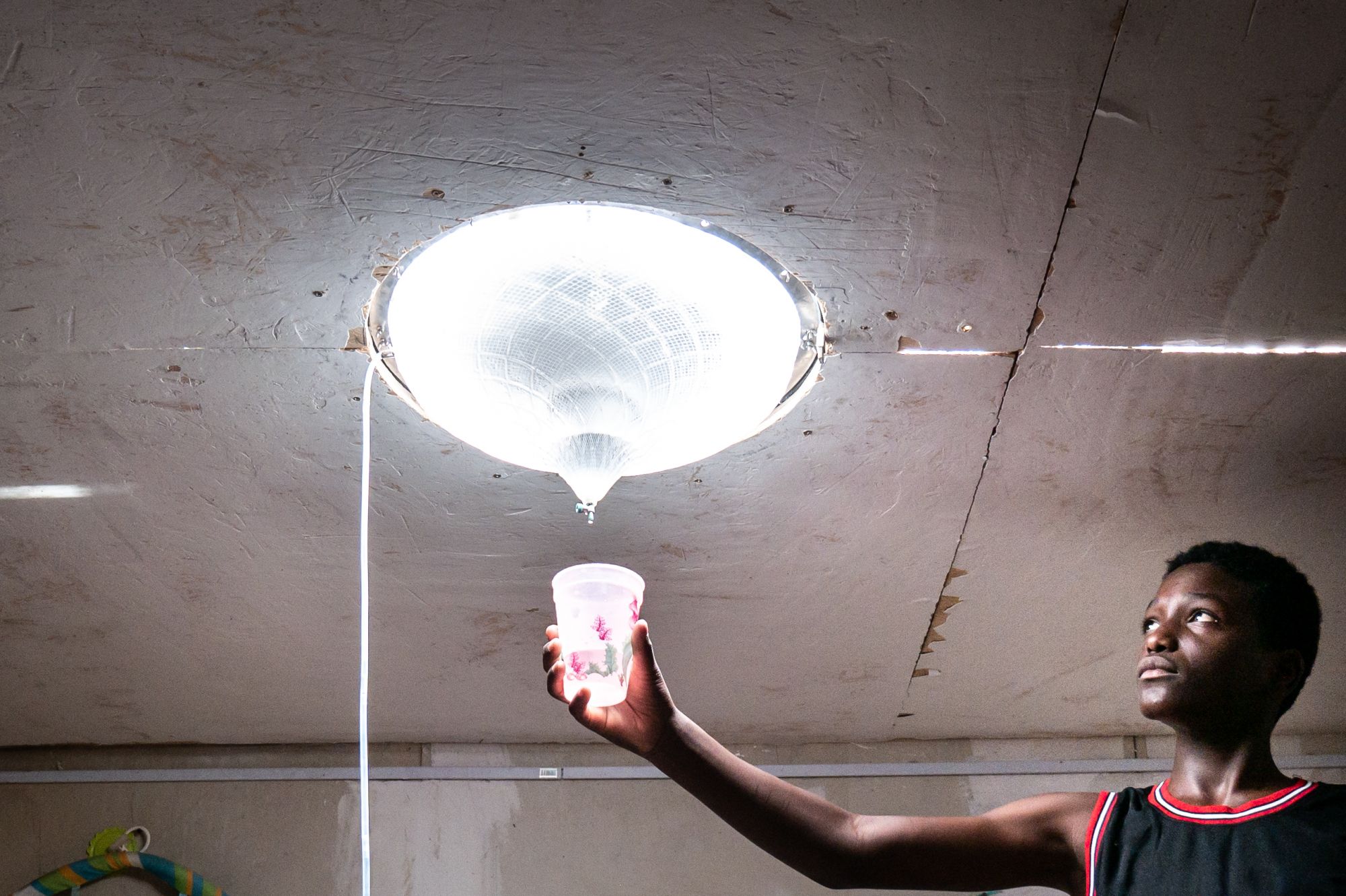 A Portable Solar-Powered Water Distiller Wins The Lexus Design Awards ...