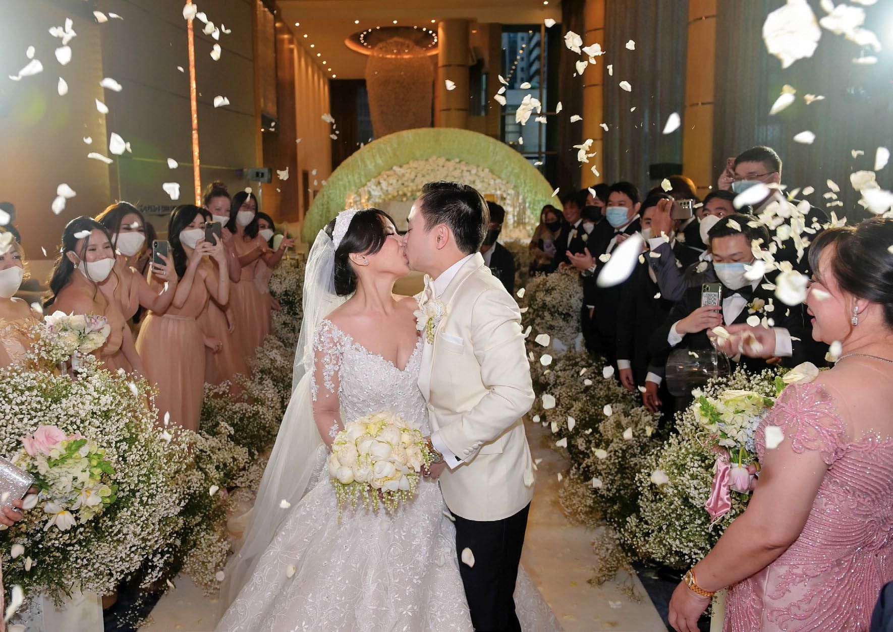 Tatler Weddings: Robert Tan And Rachel Felicia Celebrate An Everlasting ...