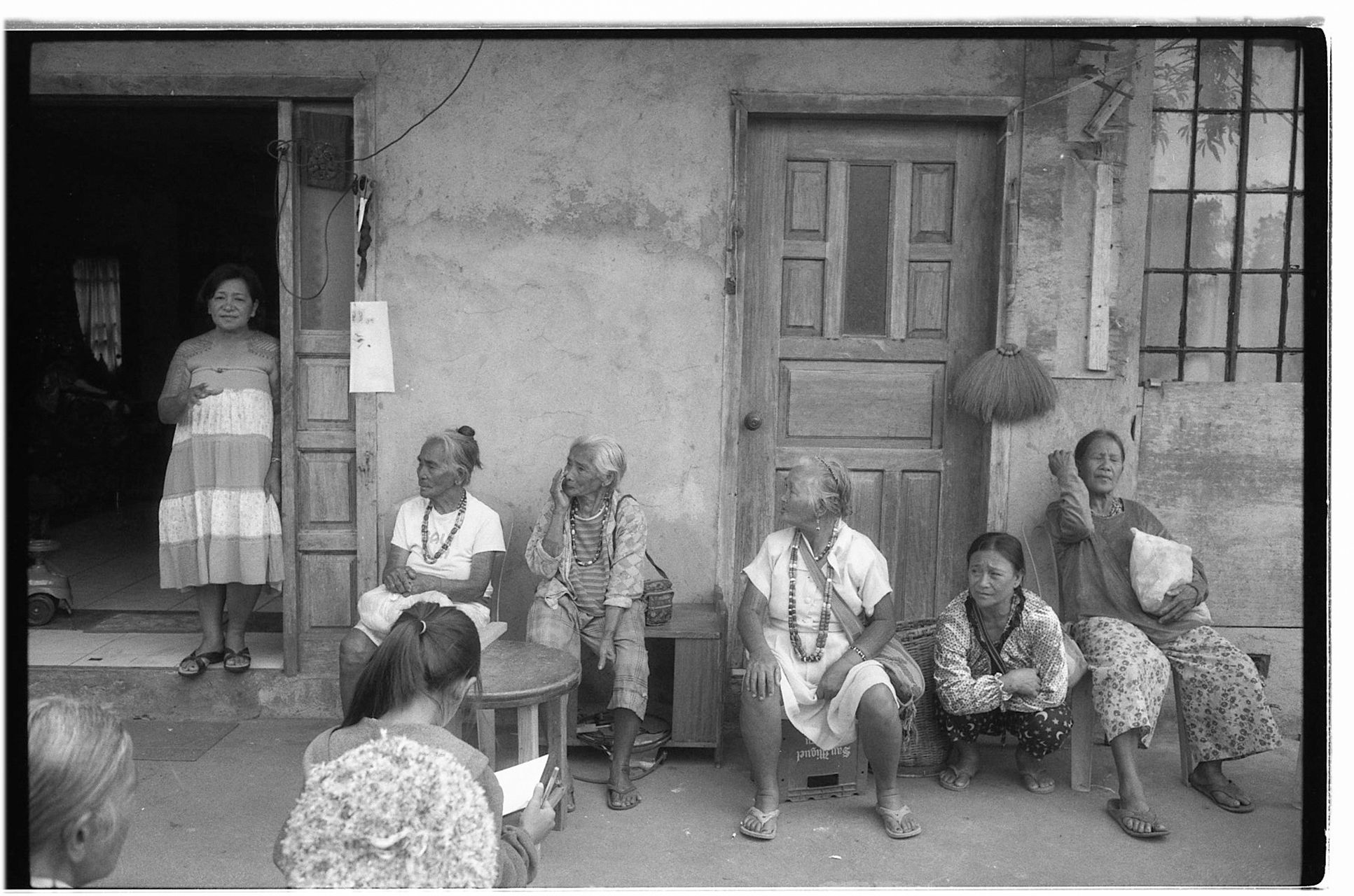 The Last Tattooed Women of Kalinga—Jake Versoza On His World-Renowned ...