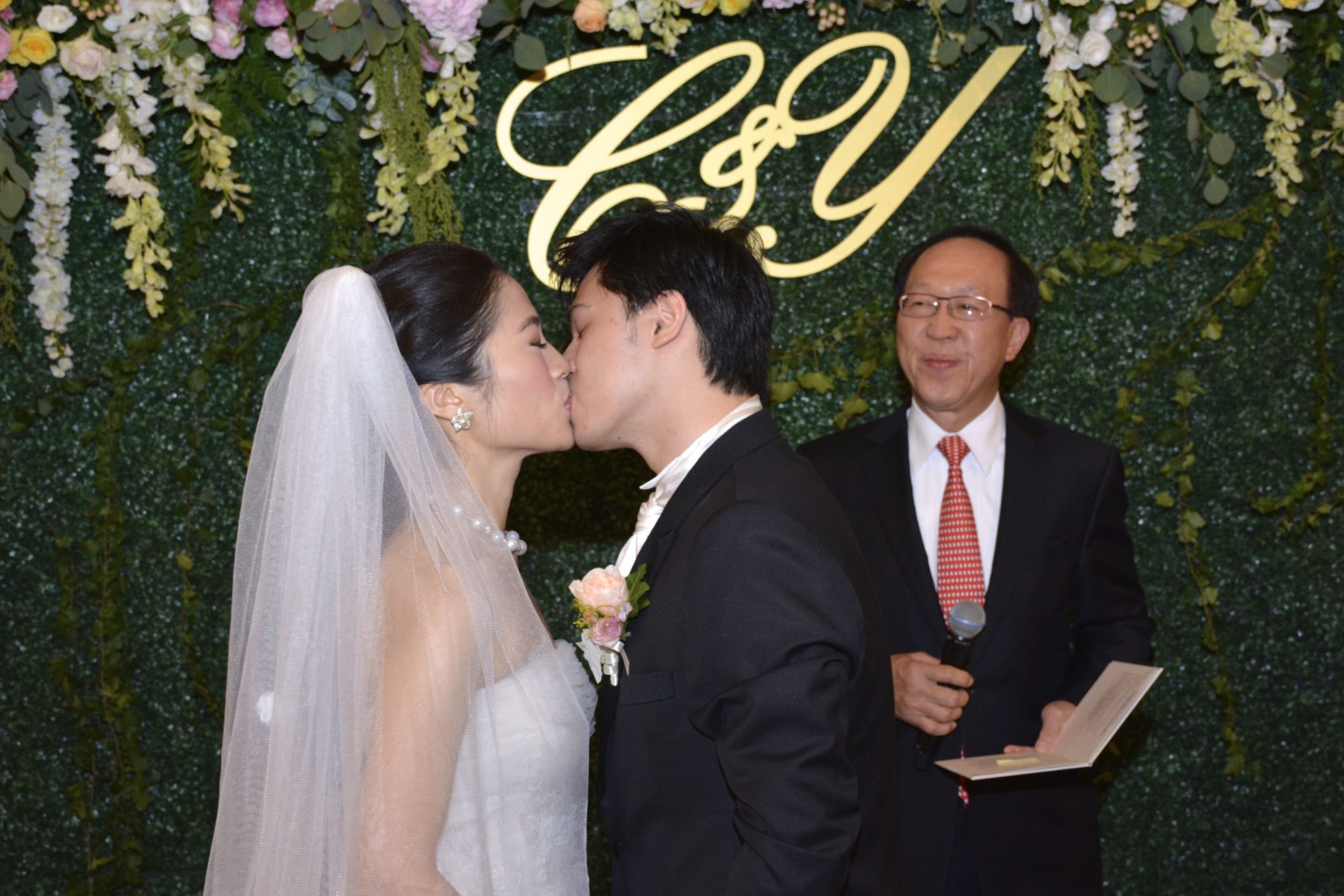 A Rosy Affair: The Wedding Of Charles Chiu And Zou Yanning | Tatler Asia