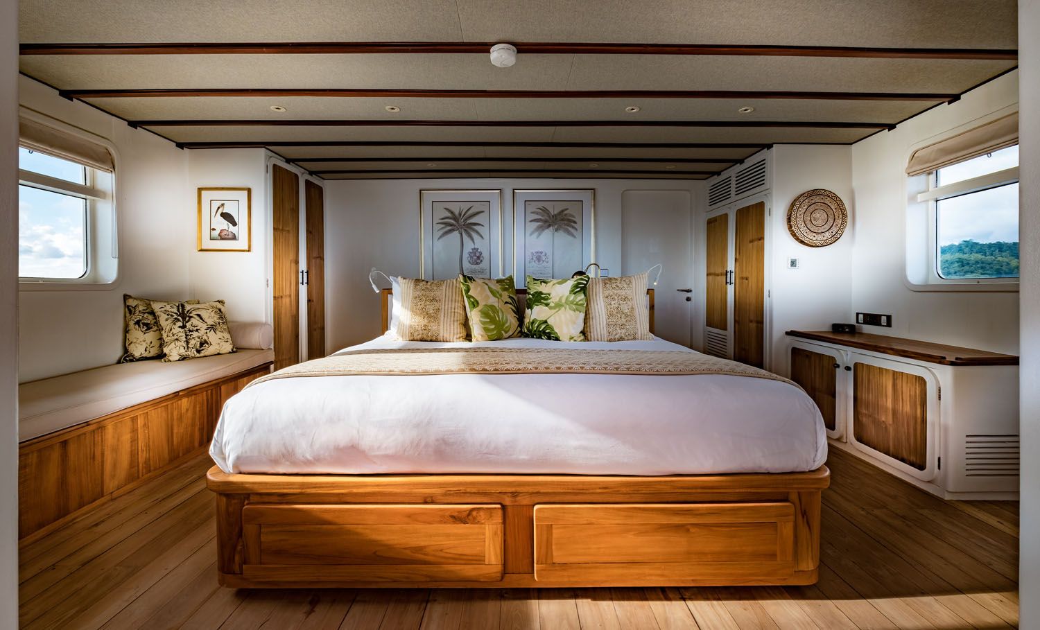 Get To Know The Rascal, A Private Yacht For Off-The-Grid Adventures ...