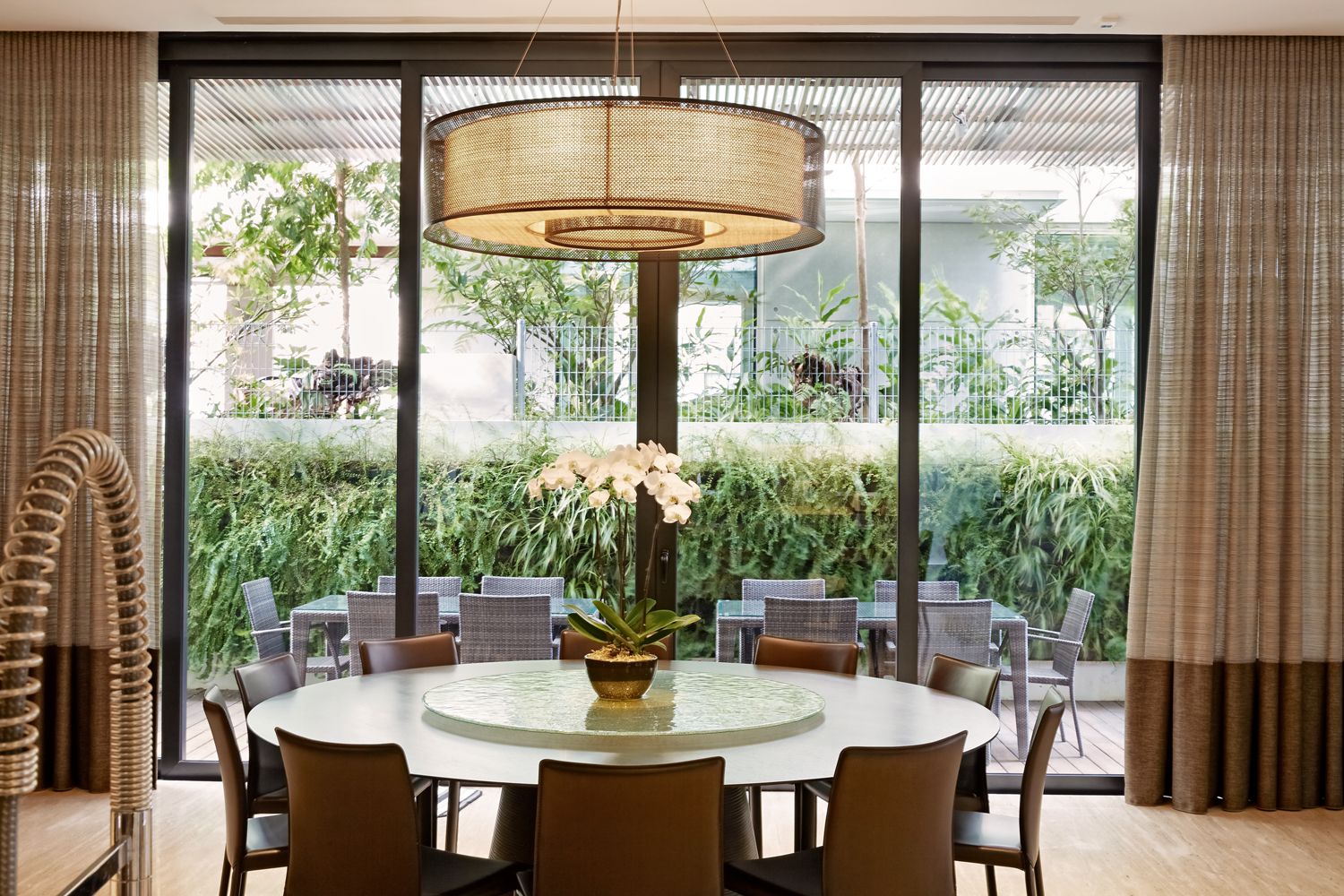 Bring Resort Style Home: Get Decor Ideas From This Singapore Bungalow ...