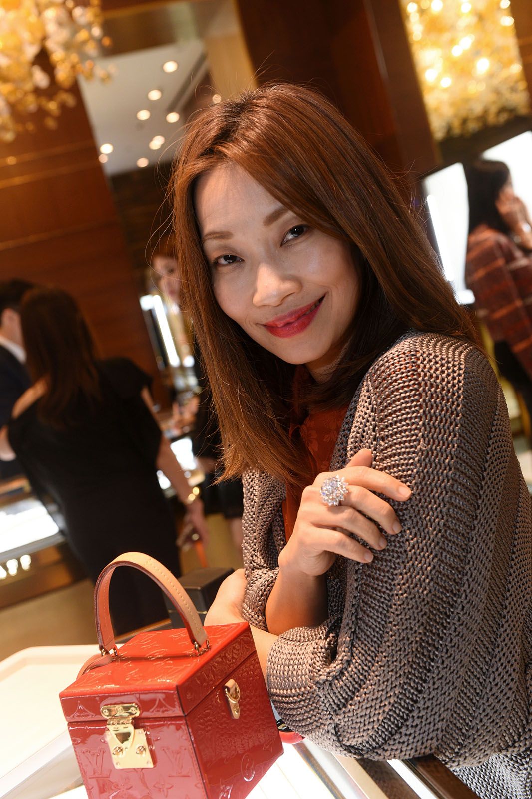 Graff Flies In A 27-Carat Diamond From The Lesotho Promise Collection ...