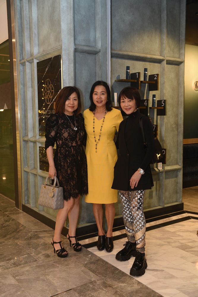 A Preview Of Homegrown Beauty Brand Porcelain's CO2 Skin Renewal Facial ...