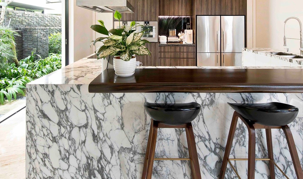 Home Tour: A House with an Open Kitchen Concept that Makes Dining at ...