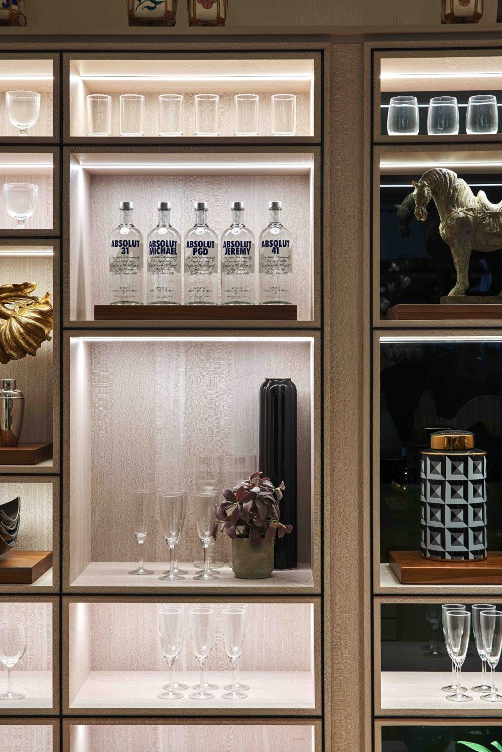 4 Inspiring Decor Ideas From The Shophouse Office of Prestige Global ...