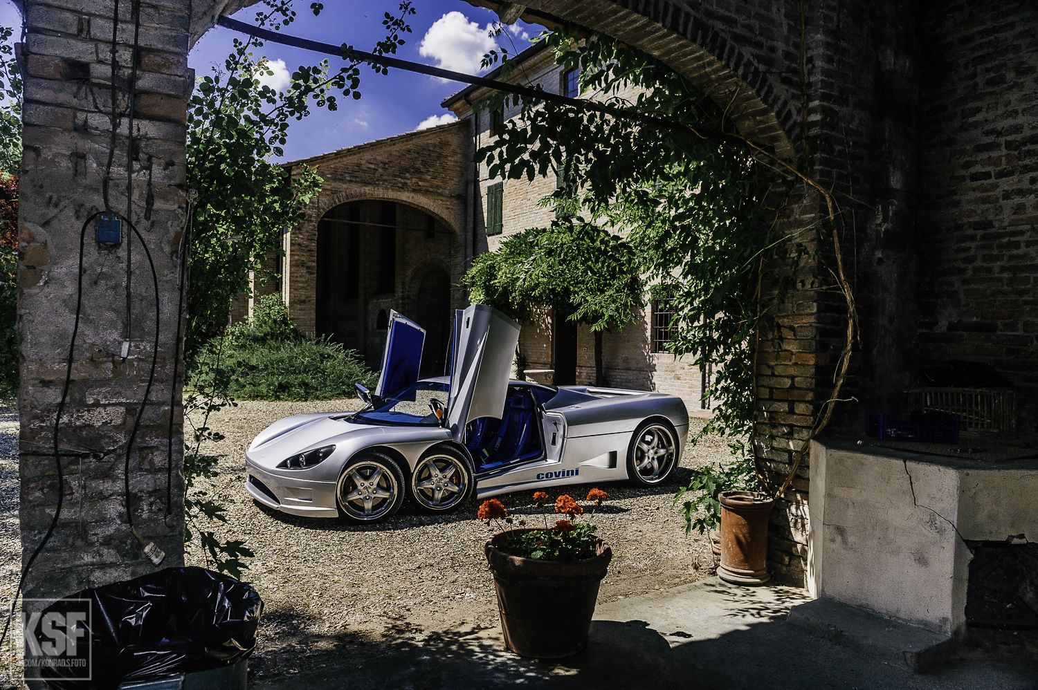 世界唯一的「6輪超跑」！Covini c6w熱銷10年，經典款直接上網就可以立馬買 | Tatler Asia