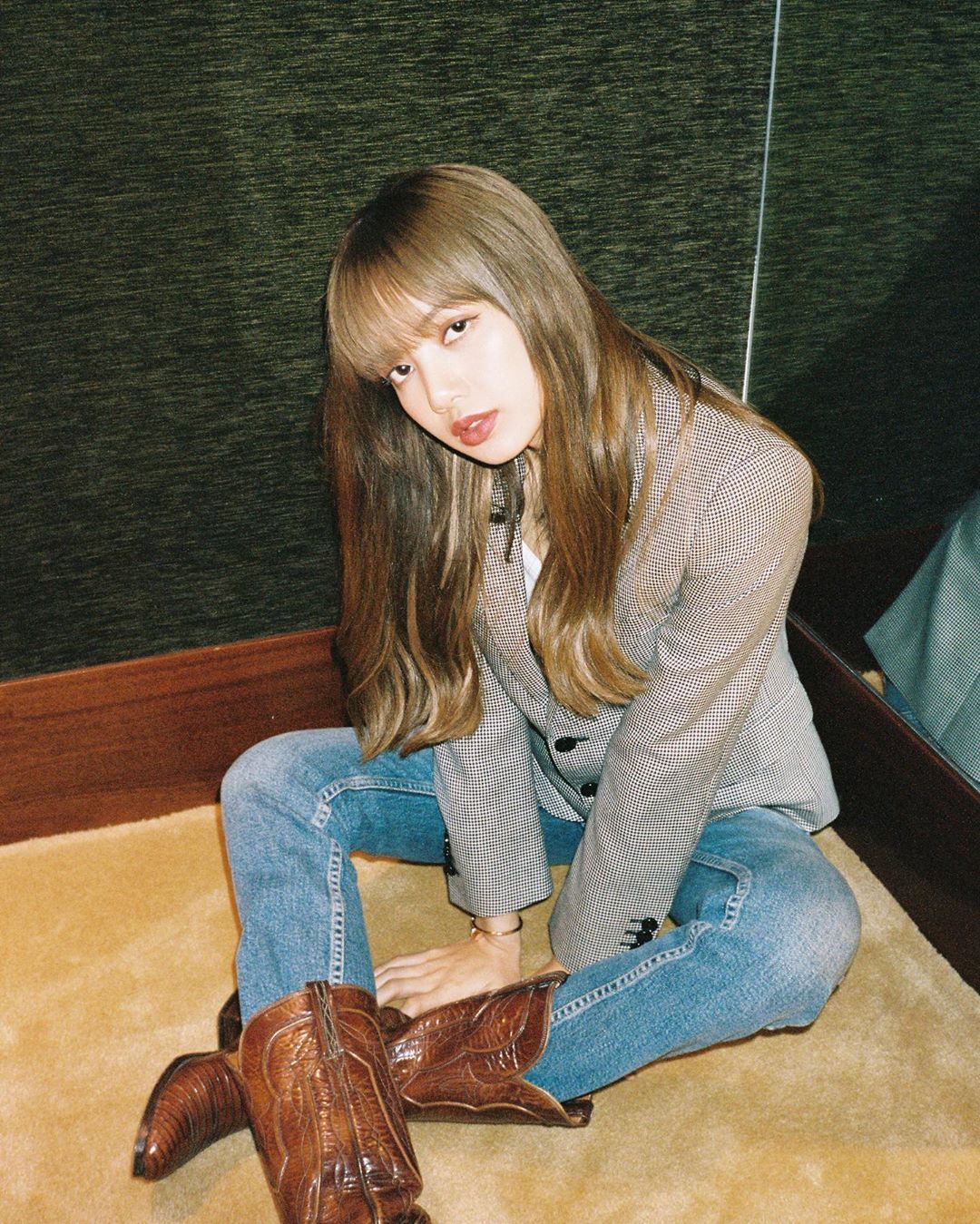 BLACKPINK Lisa拿下Celine首位「全球代言人」！ 精選15套Lisa的Celine型格穿搭 | Tatler Asia