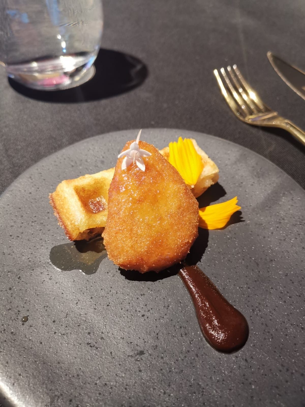 In Pictures: A World-First Tasting Of "Lab-Grown" Chicken With Eat Just ...