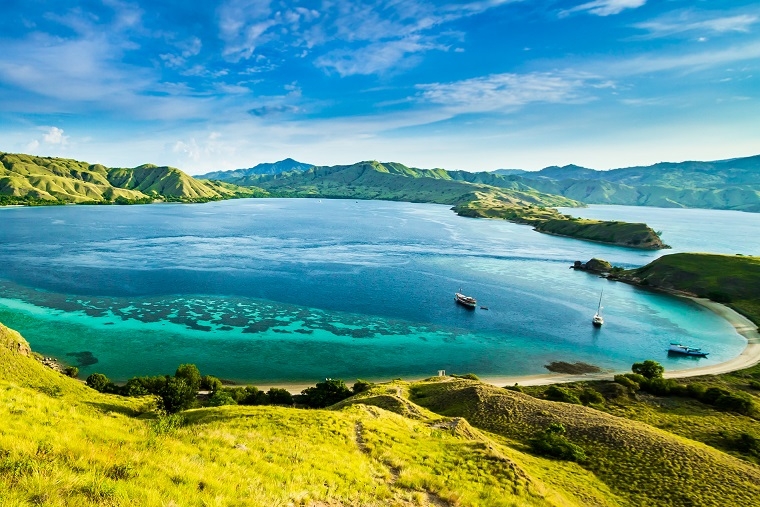 Labuan Bajo: 5 of the Most Attractive Diving Spots South of the Equator ...