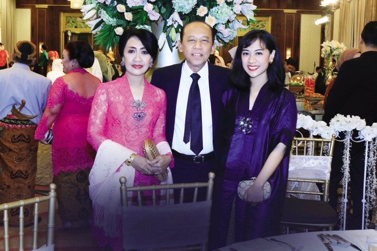 Traditional Wedding of Raditya Dwi Putra Kagiswana And Miska Lail ...