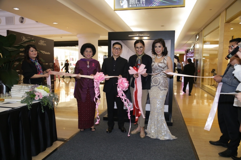 Exclusive Photos: Wanda Ponika's 40th Birthday & Solidarity Photo ...