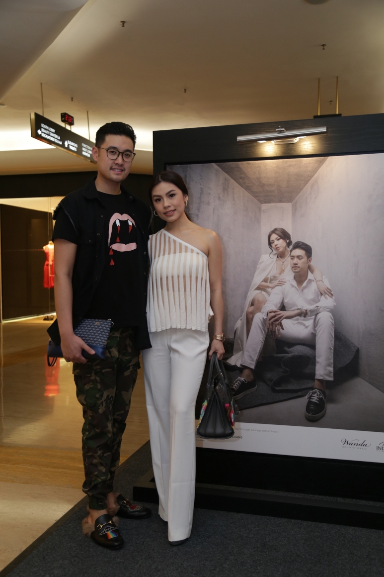 Exclusive Photos: Wanda Ponika's 40th Birthday & Solidarity Photo ...