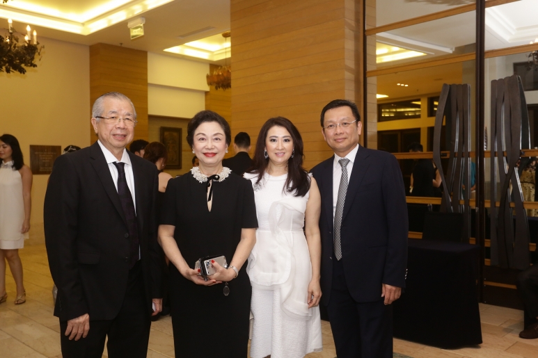 Exclusive Photos: Franky Wijaya And Michele Sunogo's Cliff-top Wedding ...