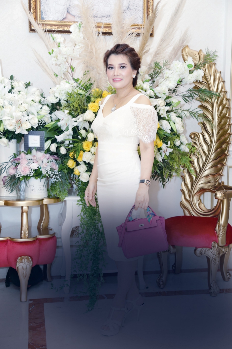 Drg. Devya Linda Celebrates Her Birthday And Introduce Her New Clinic ...