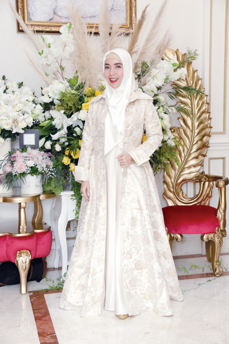 Drg. Devya Linda Celebrates Her Birthday And Introduce Her New Clinic ...