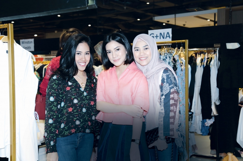 Tunggadewi And Pansophia Foundations Host A Charity Bazaar "Big Sale ...