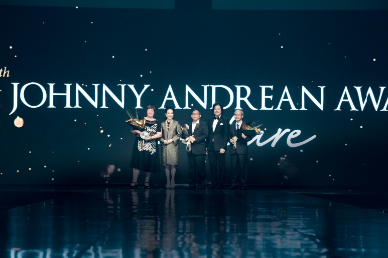 Johnny Andrean Presents The Glamorous 10th Johnny Andrean Awards ...