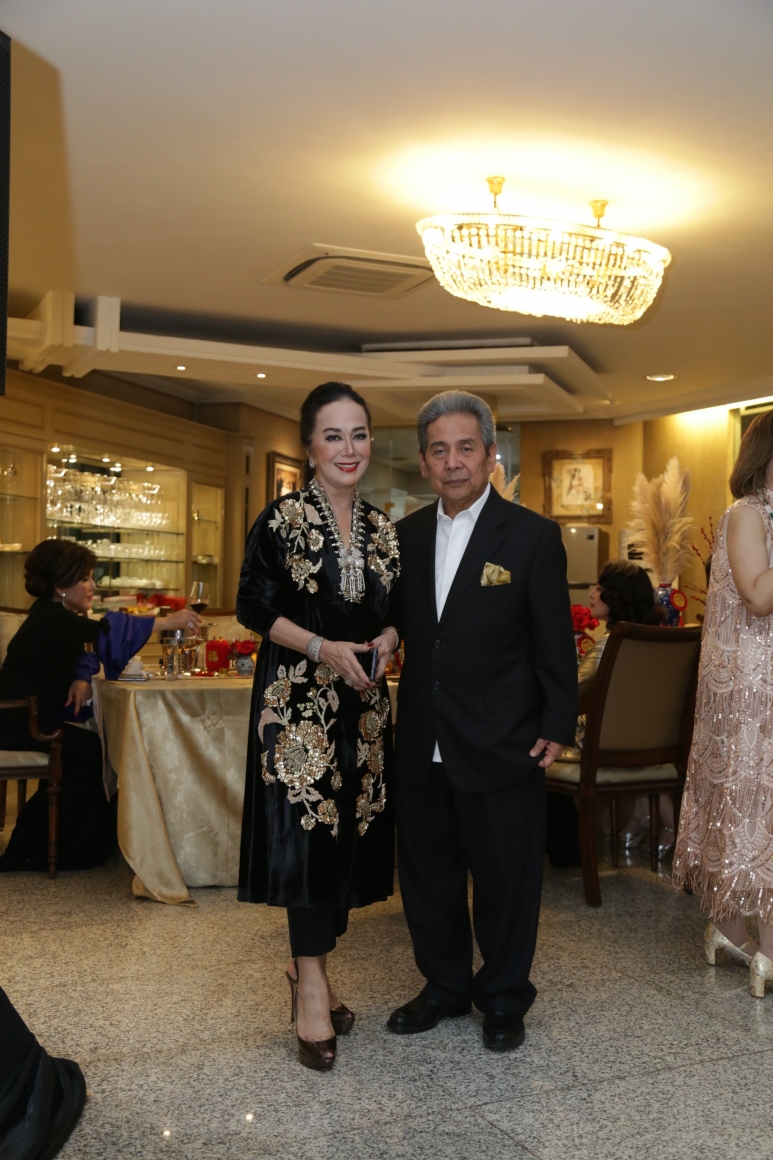 Perayaan Ulang Tahun Farina dan Michelle Dawis Bersama Keluarga Dan ...